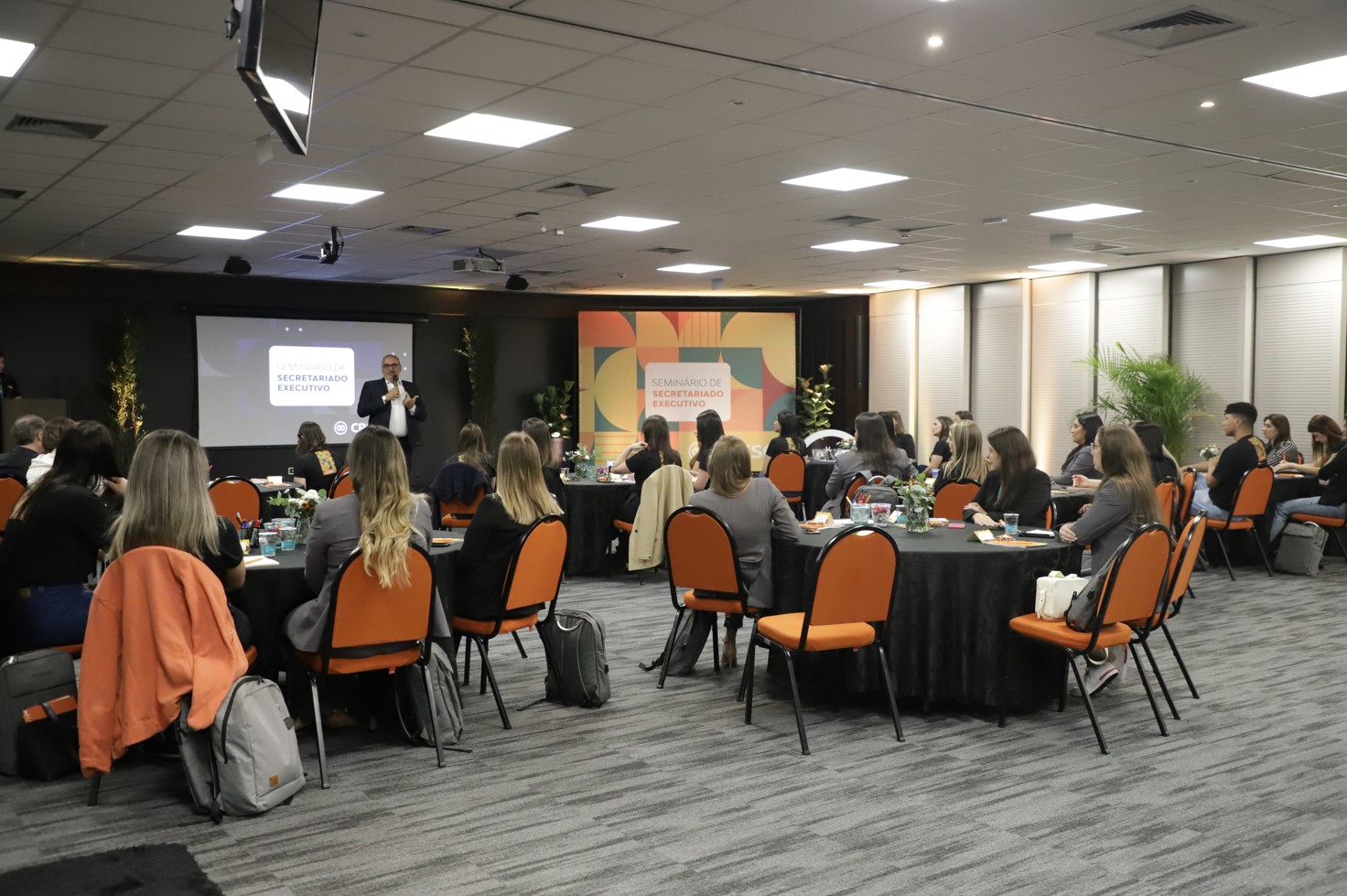 Cresol realiza primeiro Seminário do Secretariado Executivo - Folha ...